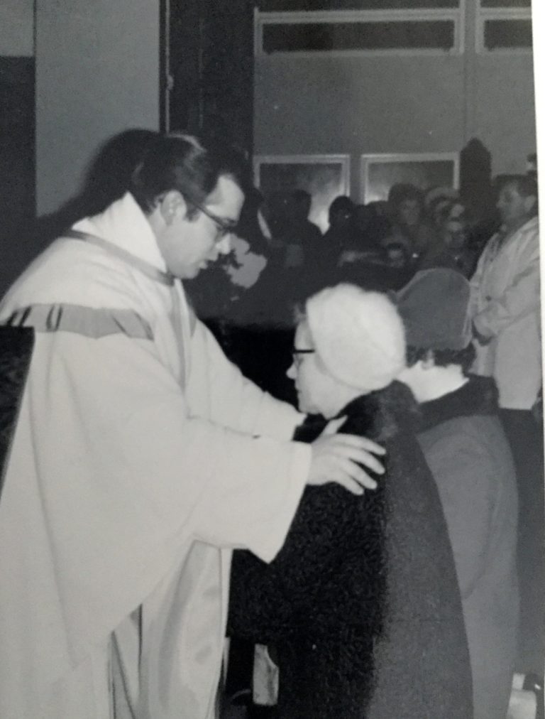 Requiem Mass for Fr Michael Murphy today 12:10pm - FSSP UK
